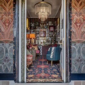 10 Top-Notch Maximalist Entryway Ideas to Blow Your Mind - Fabricerie